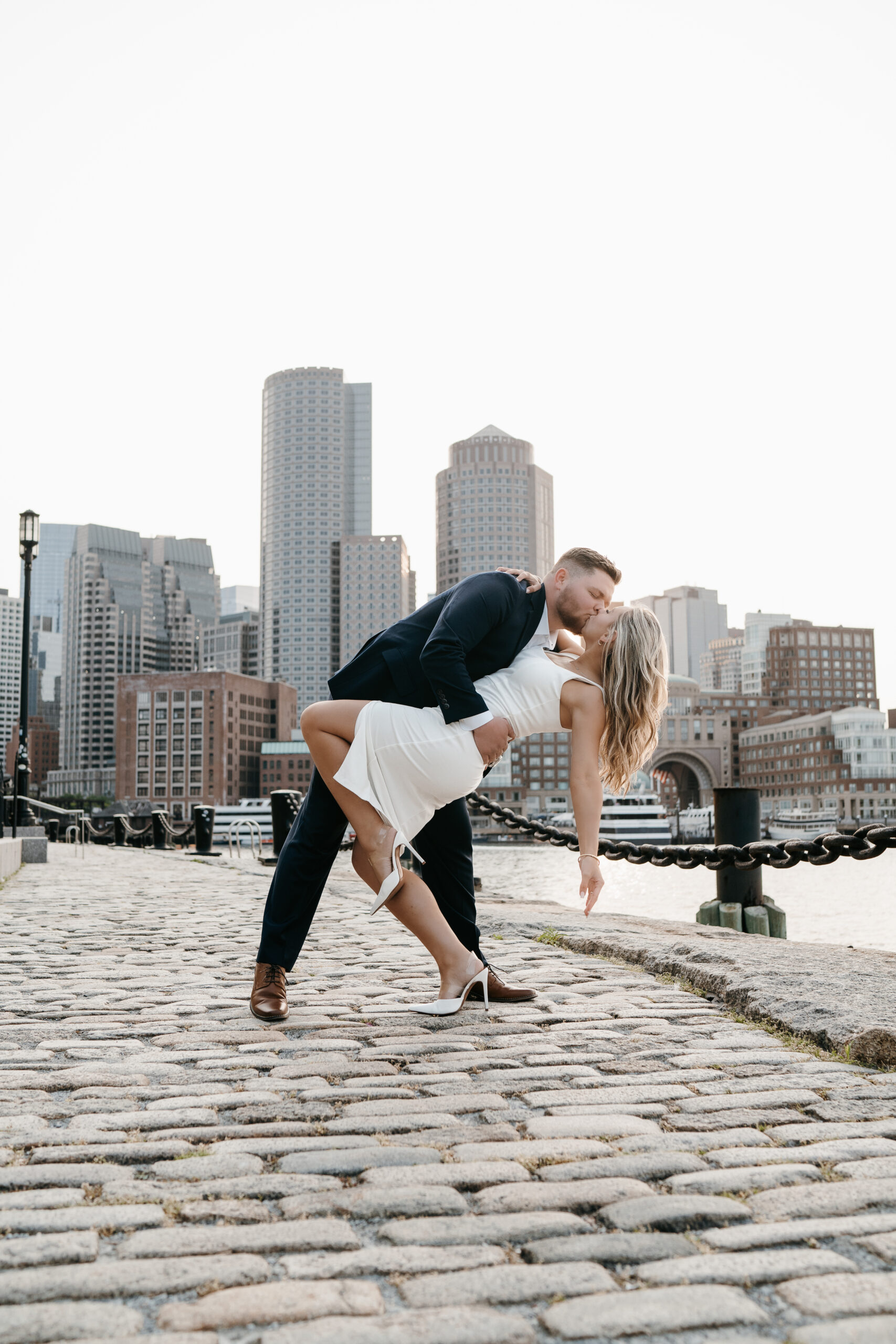 Fan Pier Park, Boston Engagement Photoshoot | A & N - theperfetphoto.com